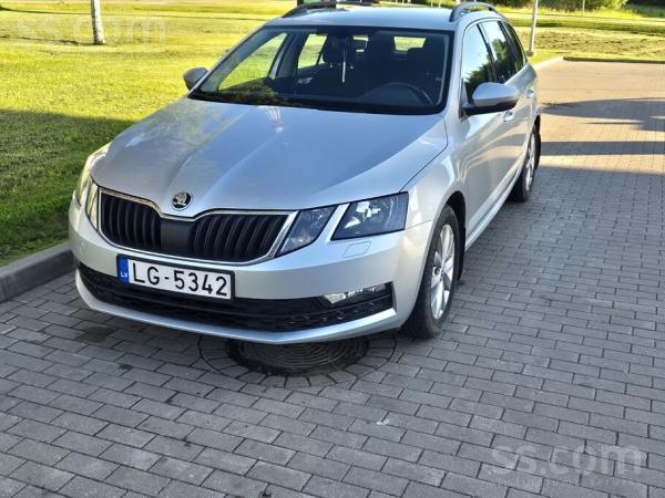 Pelēks Skoda Octavia 2018 Rīga, ar dzinēja tilpumu 1.60 L un nobraukumu 289 tūkst. km par 8300 €, foto 2 vietnē AUTOMOTO.COM.LV