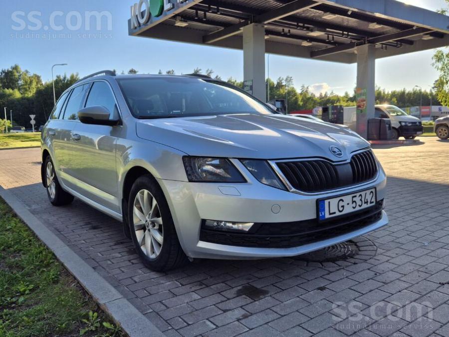 Grey Skoda Octavia 2018 in Riga, with an engine capacity of 1.60 L and mileage of 289 thousand km for 8300 €, photo 4 on AUTOMOTO.COM.LV