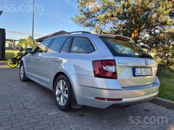 Pelēks Skoda Octavia 2018 Rīga, ar dzinēja tilpumu 1.60 L un nobraukumu 289 tūkst. km par 8300 €, foto 5 vietnē AUTOMOTO.COM.LV