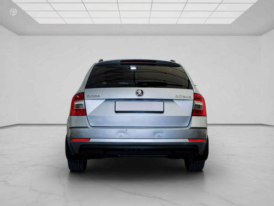 Pelēks Skoda Octavia 2018 Kauņa, ar dzinēja tilpumu 1.60 L un nobraukumu 305 tūkst. km par 7790 €, foto 6 vietnē AUTOMOTO.COM.LV