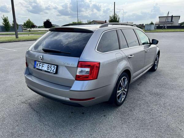Grey Skoda Octavia 2018 in Panevezys, with an engine capacity of 1.60 L and mileage of 165 thousand km for 8000 €, photo 7 on AUTOMOTO.COM.LV