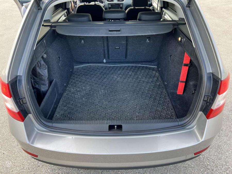Grey Skoda Octavia 2018 in Panevezys, with an engine capacity of 1.60 L and mileage of 165 thousand km for 8000 €, photo 14 on AUTOMOTO.COM.LV