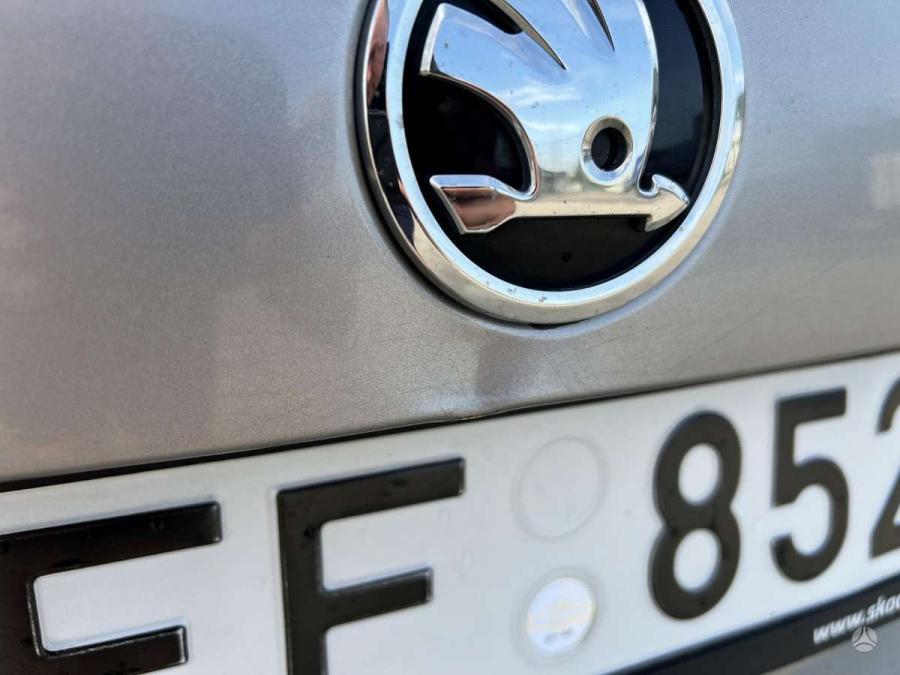 Grey Skoda Octavia 2018 in Panevezys, with an engine capacity of 1.60 L and mileage of 165 thousand km for 8000 €, photo 16 on AUTOMOTO.COM.LV