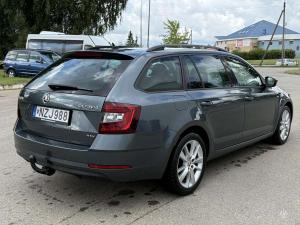Grey Skoda Octavia 2018 in Rokiskis, with an engine capacity of 1.97 L and mileage of 247 thousand km for 9700 €, photo 5 on AUTOMOTO.COM.LV