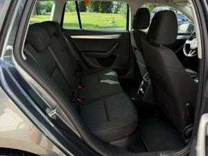 Grey Skoda Octavia 2018 in Rokiskis, with an engine capacity of 1.97 L and mileage of 247 thousand km for 9700 €, photo 21 on AUTOMOTO.COM.LV