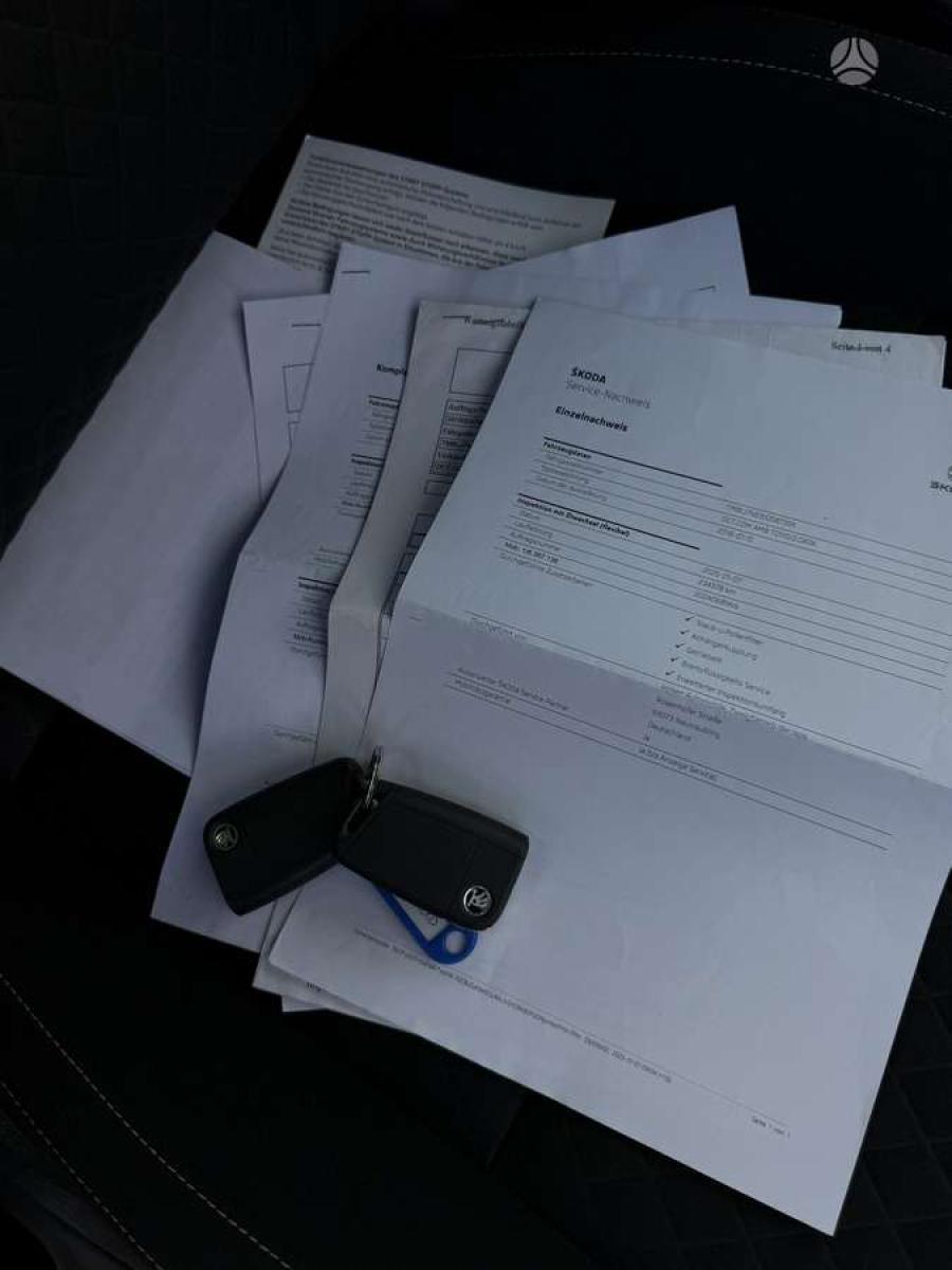 Grey Skoda Octavia 2018 in Rokiskis, with an engine capacity of 1.97 L and mileage of 247 thousand km for 9700 €, photo 38 on AUTOMOTO.COM.LV