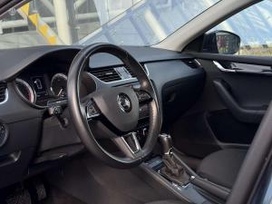 Grey Skoda Octavia 2018 in Vilnius, with an engine capacity of 1.98 L and mileage of 79 thousand km for 16100 €, photo 11 on AUTOMOTO.COM.LV