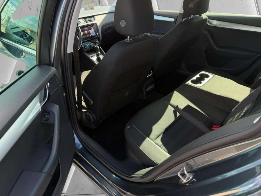 Pelēks Skoda Octavia 2018 Kauņa, ar dzinēja tilpumu 1.60 L un nobraukumu 207 tūkst. km par 7900 €, foto 30 vietnē AUTOMOTO.COM.LV