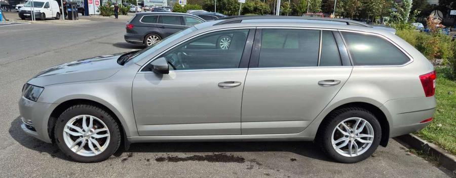 Grey Skoda Octavia 2018 in Vilnius, with an engine capacity of 1.60 L and mileage of 131 thousand km for 9000 €, photo 4 on AUTOMOTO.COM.LV