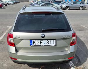 Grey Skoda Octavia 2018 in Vilnius, with an engine capacity of 1.60 L and mileage of 131 thousand km for 9000 €, photo 5 on AUTOMOTO.COM.LV