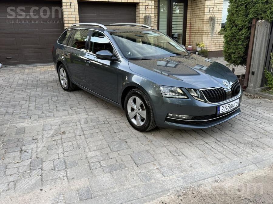 Grey Skoda Octavia 2018 in Jelgava, with an engine capacity of 1.60 L and mileage of 199 thousand km for 10500 €, photo 3 on AUTOMOTO.COM.LV