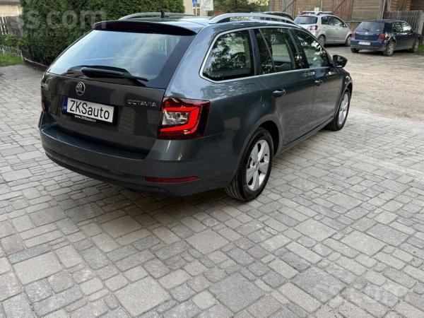 Grey Skoda Octavia 2018 in Jelgava, with an engine capacity of 1.60 L and mileage of 199 thousand km for 10500 €, photo 5 on AUTOMOTO.COM.LV