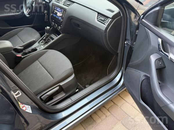Grey Skoda Octavia 2018 in Jelgava, with an engine capacity of 1.60 L and mileage of 199 thousand km for 10500 €, photo 11 on AUTOMOTO.COM.LV