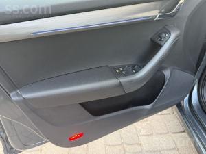 Grey Skoda Octavia 2018 in Jelgava, with an engine capacity of 1.60 L and mileage of 199 thousand km for 10500 €, photo 15 on AUTOMOTO.COM.LV
