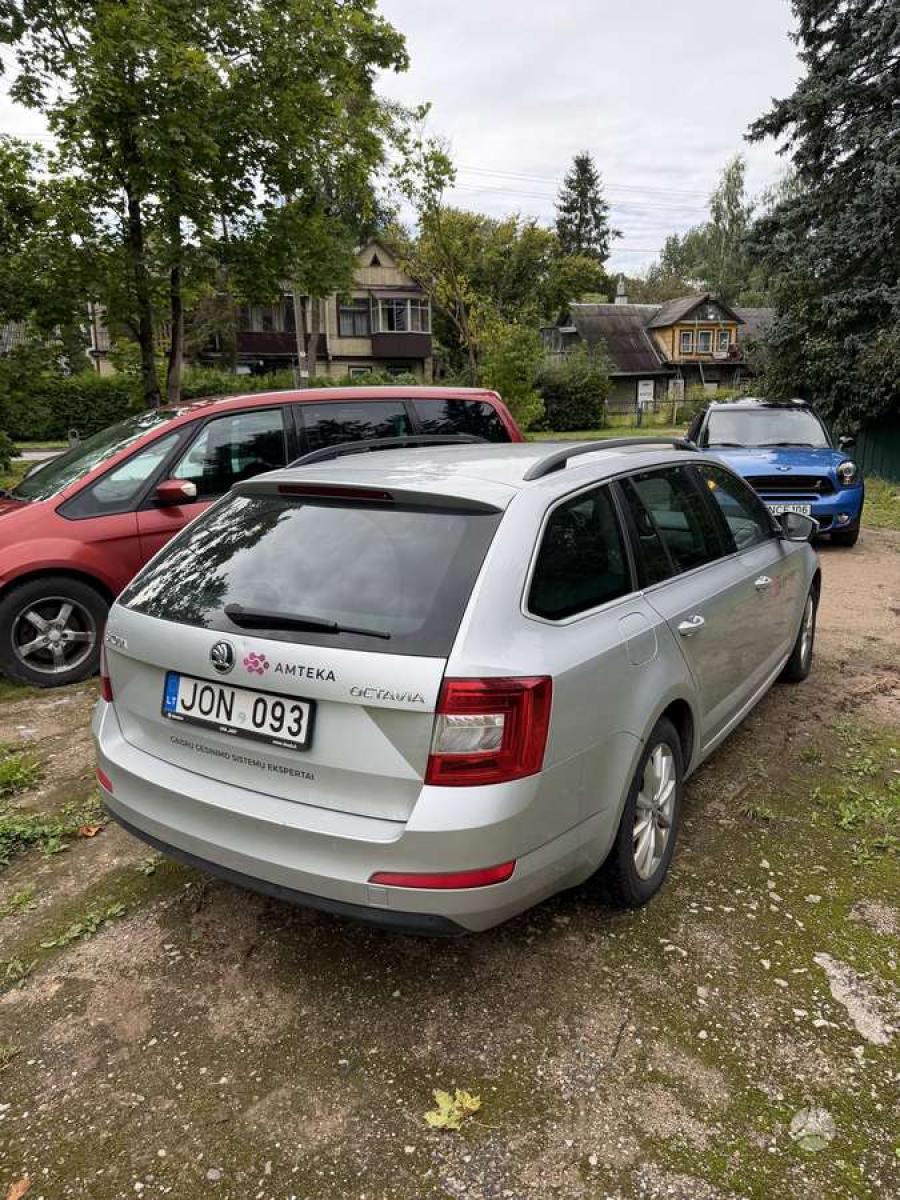 Pelēks Skoda Octavia 2018 Kauņa, ar dzinēja tilpumu 1.60 L un nobraukumu 295 tūkst. km par 3330 €, foto 6 vietnē AUTOMOTO.COM.LV