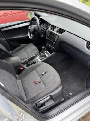 Pelēks Skoda Octavia 2018 Kauņa, ar dzinēja tilpumu 1.60 L un nobraukumu 295 tūkst. km par 3330 €, foto 15 vietnē AUTOMOTO.COM.LV