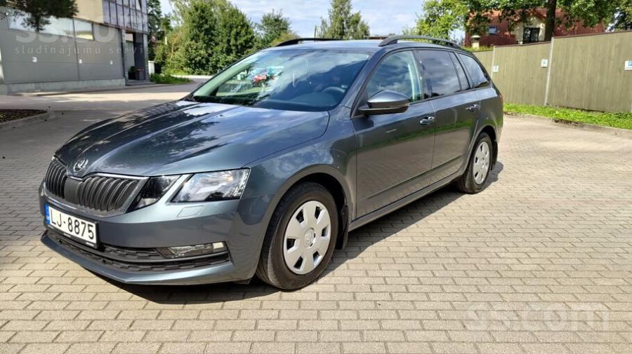 Grey Skoda Octavia 2018 in Riga, with an engine capacity of 1.00 L and mileage of 209 thousand km for 7400 €, photo 3 on AUTOMOTO.COM.LV