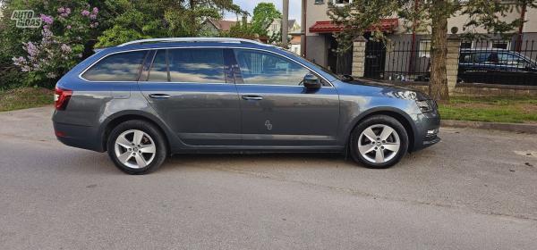 Skoda Octavia 2018 in Siauliai on AUTOMOTO.COM.LV Grey Skoda Octavia 2018 in Siauliai, with an engine capacity of 1.50 L and mileage of 334 thousand km for 8850 €, photo 5 on AUTOMOTO.COM.LV