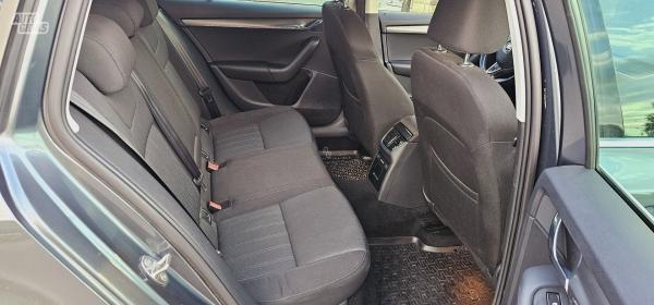 Skoda Octavia 2018 in Siauliai on AUTOMOTO.COM.LV Grey Skoda Octavia 2018 in Siauliai, with an engine capacity of 1.50 L and mileage of 334 thousand km for 8850 €, photo 7 on AUTOMOTO.COM.LV