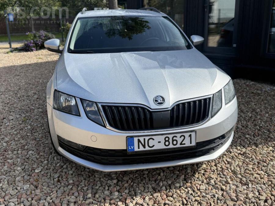 Grey Skoda Octavia 2018 in Riga, with an engine capacity of 1.60 L and mileage of 210 thousand km for 7200 €, photo 11 on AUTOMOTO.COM.LV