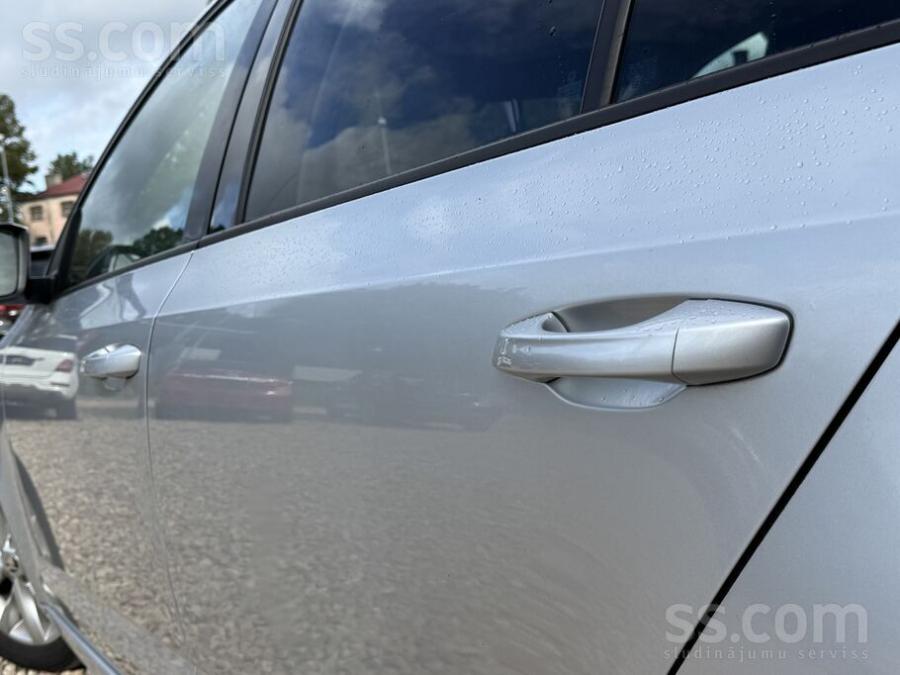 Grey Skoda Octavia 2018 in Riga, with an engine capacity of 1.60 L and mileage of 210 thousand km for 7200 €, photo 12 on AUTOMOTO.COM.LV
