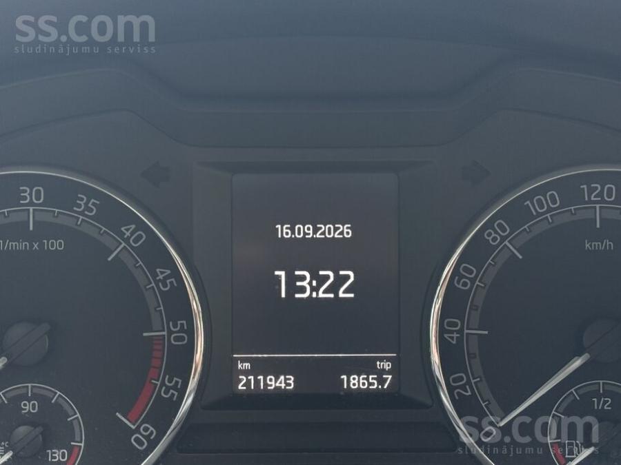 Grey Skoda Octavia 2018 in Riga, with an engine capacity of 1.60 L and mileage of 210 thousand km for 7200 €, photo 21 on AUTOMOTO.COM.LV