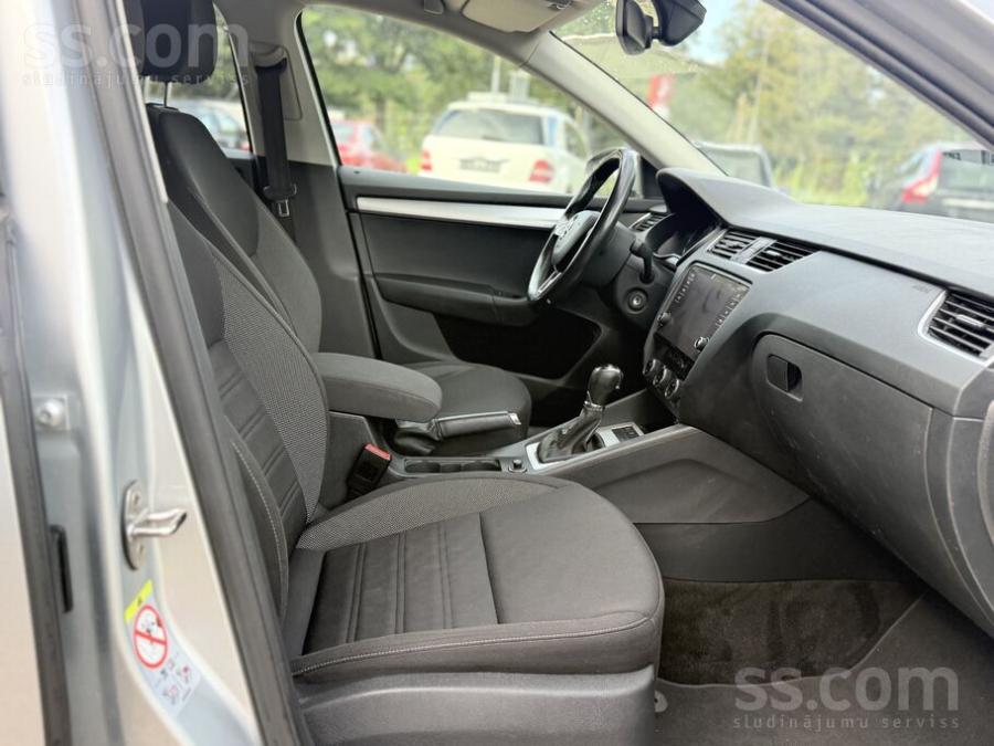 Grey Skoda Octavia 2018 in Riga, with an engine capacity of 1.60 L and mileage of 210 thousand km for 7200 €, photo 29 on AUTOMOTO.COM.LV