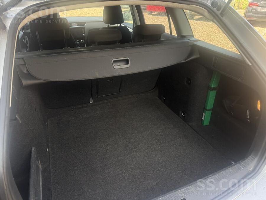 Grey Skoda Octavia 2018 in Riga, with an engine capacity of 1.60 L and mileage of 210 thousand km for 7200 €, photo 31 on AUTOMOTO.COM.LV