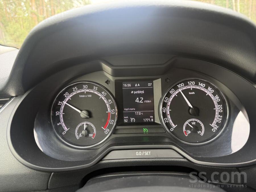 Grey Skoda Octavia 2018 in Riga, with an engine capacity of 1.60 L and mileage of 210 thousand km for 7200 €, photo 33 on AUTOMOTO.COM.LV