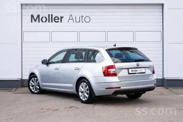 Grey Skoda Octavia 2018 in Riga, with an engine capacity of 2.00 L and mileage of 181 thousand km for 11950 €, photo 5 on AUTOMOTO.COM.LV