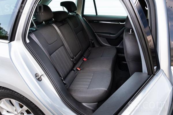 Grey Skoda Octavia 2018 in Riga, with an engine capacity of 2.00 L and mileage of 181 thousand km for 11950 €, photo 8 on AUTOMOTO.COM.LV