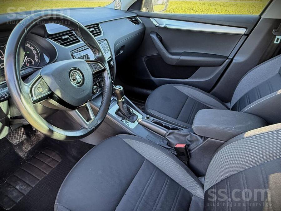 Pelēks Skoda Octavia 2018 Rīga, ar dzinēja tilpumu 1.60 L un nobraukumu 170 tūkst. km par 12490 €, foto 8 vietnē AUTOMOTO.COM.LV