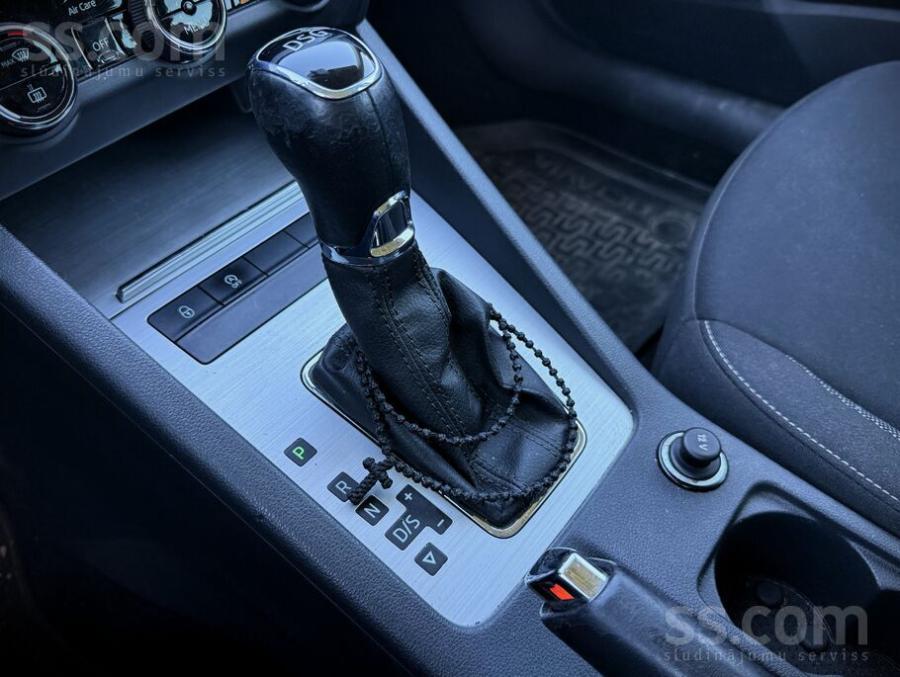 Pelēks Skoda Octavia 2018 Rīga, ar dzinēja tilpumu 1.60 L un nobraukumu 170 tūkst. km par 12490 €, foto 13 vietnē AUTOMOTO.COM.LV