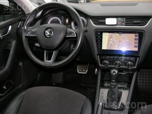 Grey Skoda Octavia 2018 in Riga, with an engine capacity of 2.00 L and mileage of 103 thousand km for 12450 €, photo 16 on AUTOMOTO.COM.LV