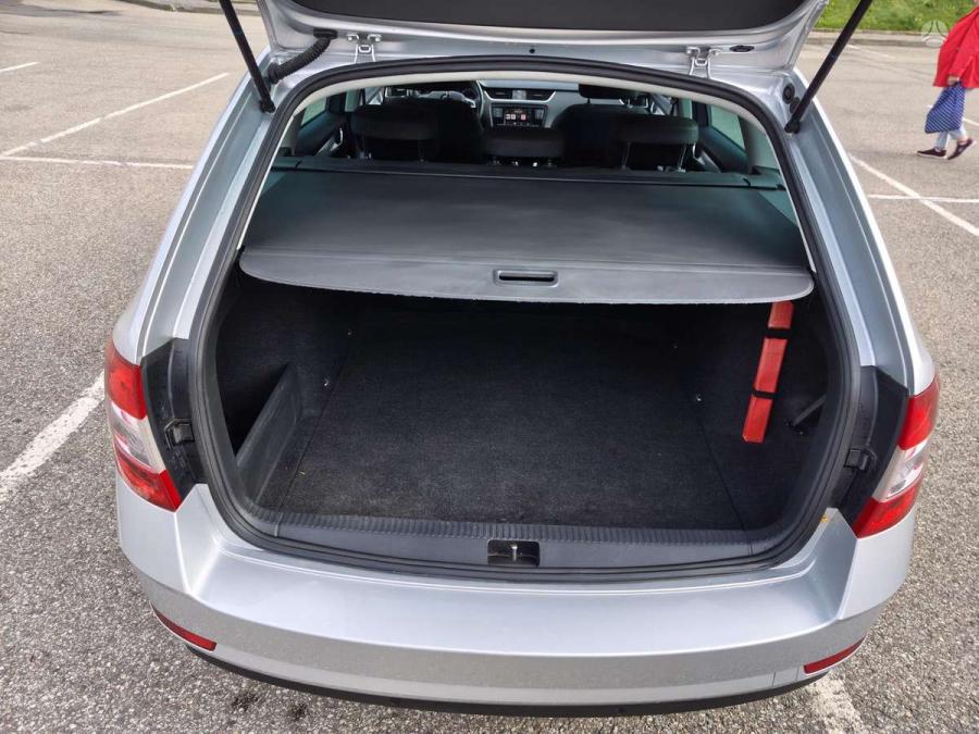 Pelēks Skoda Octavia 2018 Viļņa, ar dzinēja tilpumu 1.80 L un nobraukumu 160 tūkst. km par 7400 €, foto 22 vietnē AUTOMOTO.COM.LV