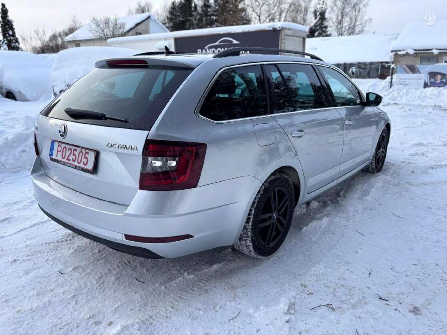 Grey Skoda Octavia 2019 in Klaipeda, with an engine capacity of 1.97 L and mileage of 195 thousand km for 12990 €, photo 27 on AUTOMOTO.COM.LV
