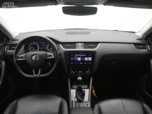 Grey Skoda Octavia 2019 in Vilnius, with an engine capacity of 1.50 L and mileage of 196 thousand km for 12699 €, photo 3 on AUTOMOTO.COM.LV
