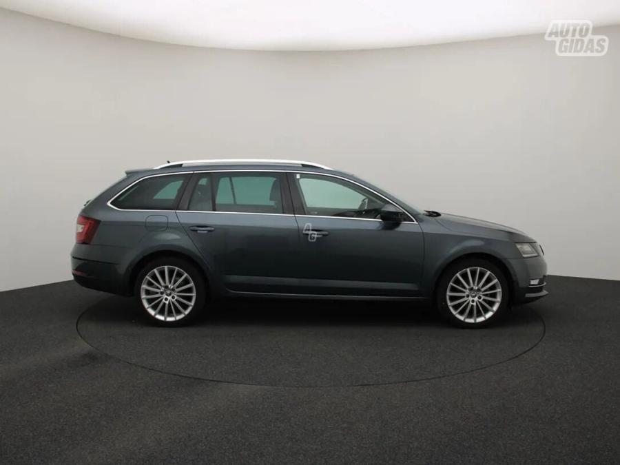 Grey Skoda Octavia 2019 in Vilnius, with an engine capacity of 1.50 L and mileage of 196 thousand km for 12699 €, photo 10 on AUTOMOTO.COM.LV