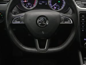 Grey Skoda Octavia 2019 in Vilnius, with an engine capacity of 1.50 L and mileage of 196 thousand km for 12699 €, photo 19 on AUTOMOTO.COM.LV