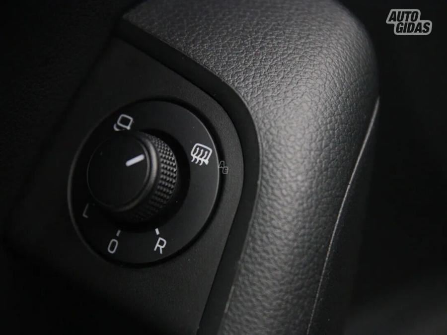 Grey Skoda Octavia 2019 in Vilnius, with an engine capacity of 1.50 L and mileage of 196 thousand km for 12699 €, photo 34 on AUTOMOTO.COM.LV