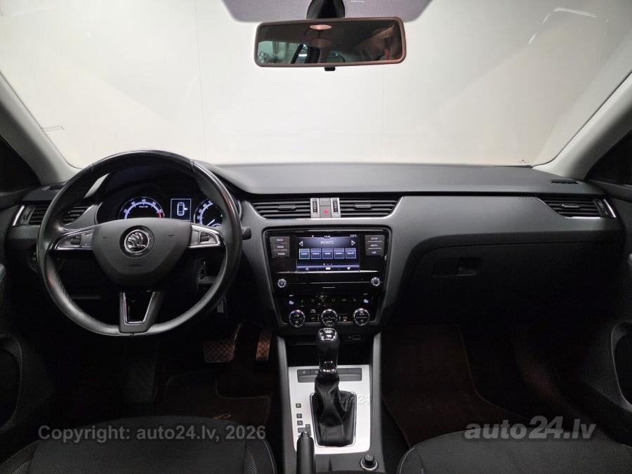 Grey Skoda Octavia 2019 in Tallinn, with an engine capacity of 1.00 L and mileage of 97 thousand km for 10900 €, photo 9 on AUTOMOTO.COM.LV