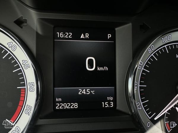 Grey Skoda Octavia 2019 in Avizieniai, with an engine capacity of 2.00 L and mileage of 229 thousand km for 11750 €, photo 7 on AUTOMOTO.COM.LV