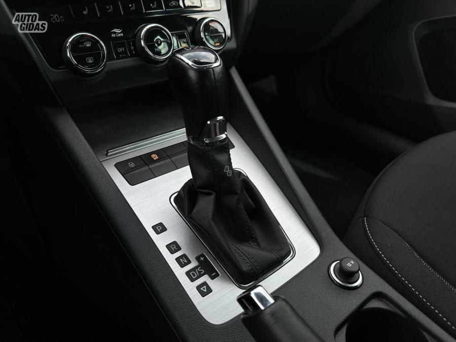 Серый Шкода Октавия 2019 в Авиженяй, объемом двигателя 2.00 л и пробегом 229 тыс. км за 11750 €, фото 20 на AUTOMOTO.COM.LV