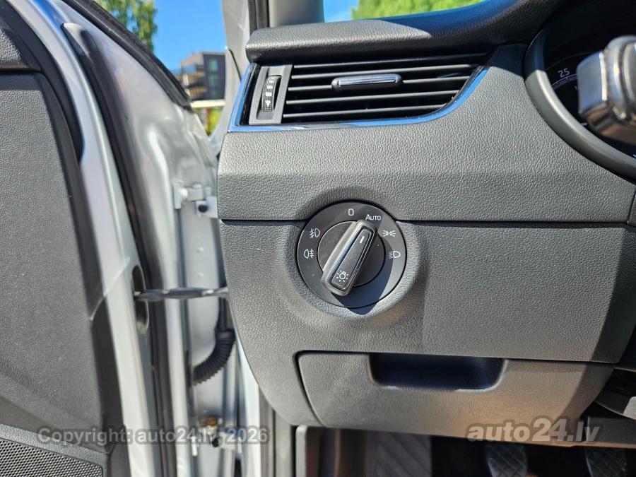 Pelēks Skoda Octavia 2019 Tallina, ar dzinēja tilpumu 1.60 L un nobraukumu 240 tūkst. km par 7825 €, foto 26 vietnē AUTOMOTO.COM.LV