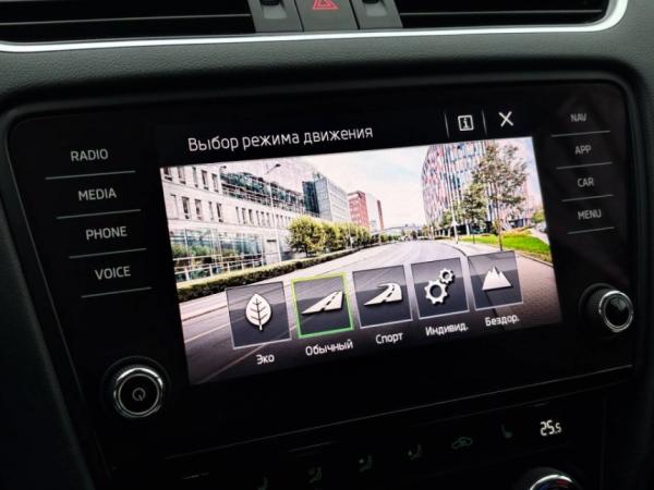 Grey Skoda Octavia 2019 in Riga, with an engine capacity of 2.00 L and mileage of 172 thousand km for 16650 €, photo 7 on AUTOMOTO.COM.LV