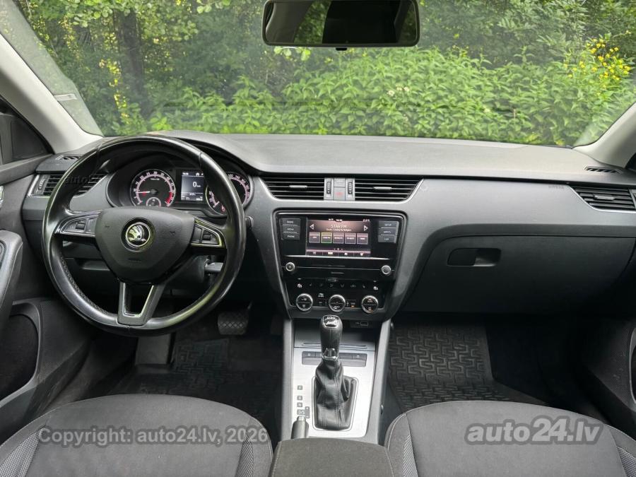 Pelēks Skoda Octavia 2019 Tallina, ar dzinēja tilpumu 2.00 L un nobraukumu 309 tūkst. km par 6495 €, foto 14 vietnē AUTOMOTO.COM.LV
