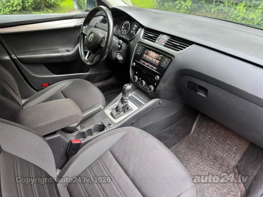 Pelēks Skoda Octavia 2019 Tallina, ar dzinēja tilpumu 2.00 L un nobraukumu 309 tūkst. km par 6495 €, foto 15 vietnē AUTOMOTO.COM.LV