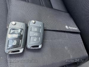 Pelēks Skoda Octavia 2019 Tallina, ar dzinēja tilpumu 2.00 L un nobraukumu 309 tūkst. km par 6495 €, foto 17 vietnē AUTOMOTO.COM.LV