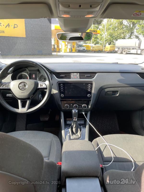 Pelēks Skoda Octavia 2019 Tallina, ar dzinēja tilpumu 1.50 L un nobraukumu 135 tūkst. km par 13300 €, foto 10 vietnē AUTOMOTO.COM.LV