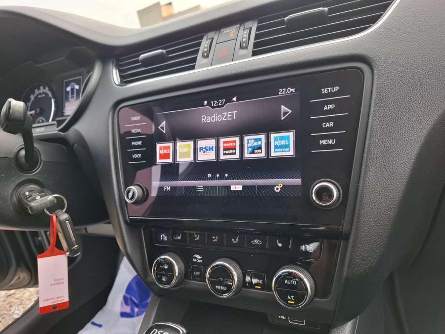 Grey Skoda Octavia 2019 in Prienai, with an engine capacity of 1.60 L and mileage of 217 thousand km for 8150 €, photo 12 on AUTOMOTO.COM.LV